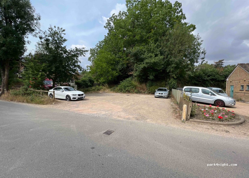 park4night - (SG10 6DL) Much Hadham - 4 Tower Hill