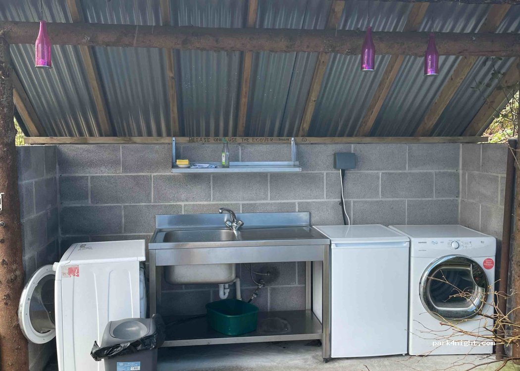 park4night - (LL55 4DP) The Snowdon Inn