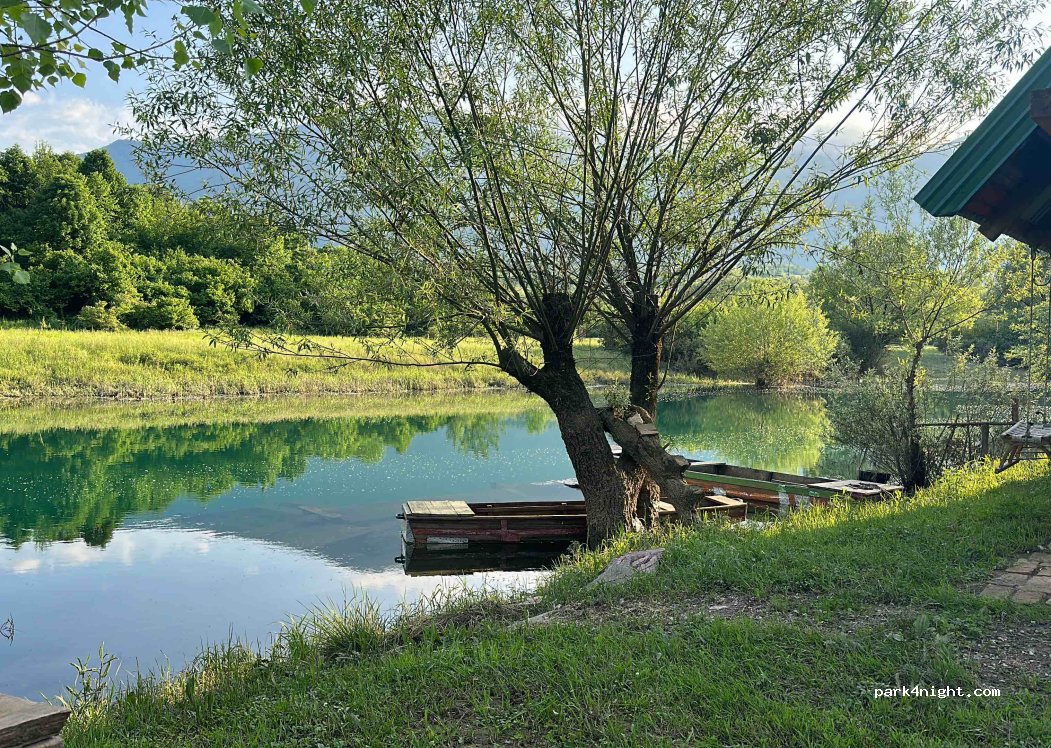 park4night - () Klokot