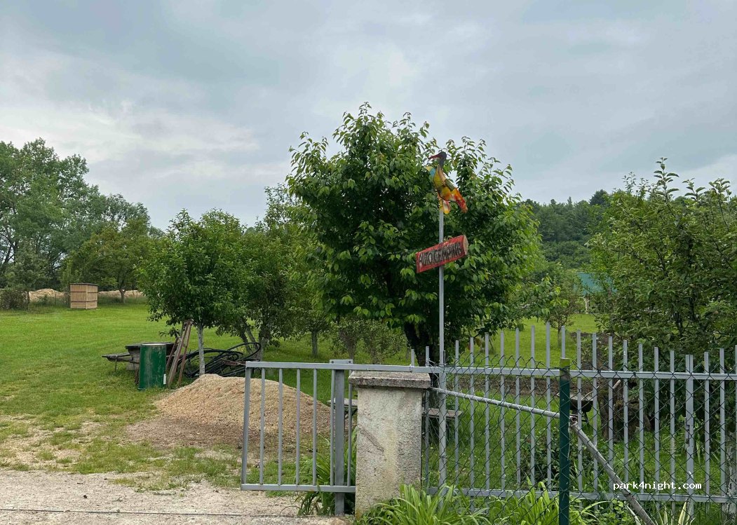 park4night - () Klokot