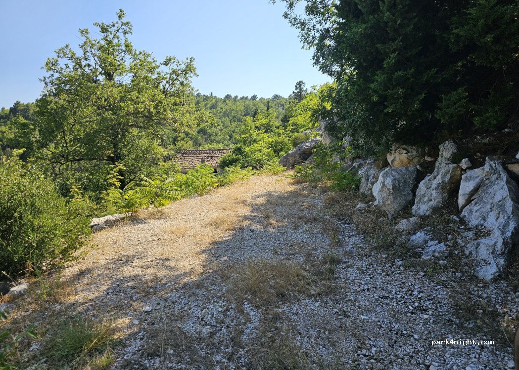 park4night - (20356) Slivno Ravno - Unnamed Road