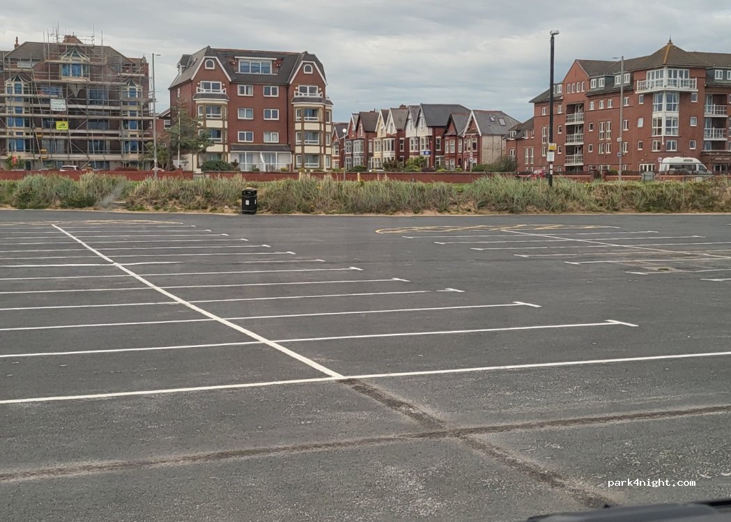 park4night - (FY8 1WA) Lytham Saint Annes - 99 South Promenade