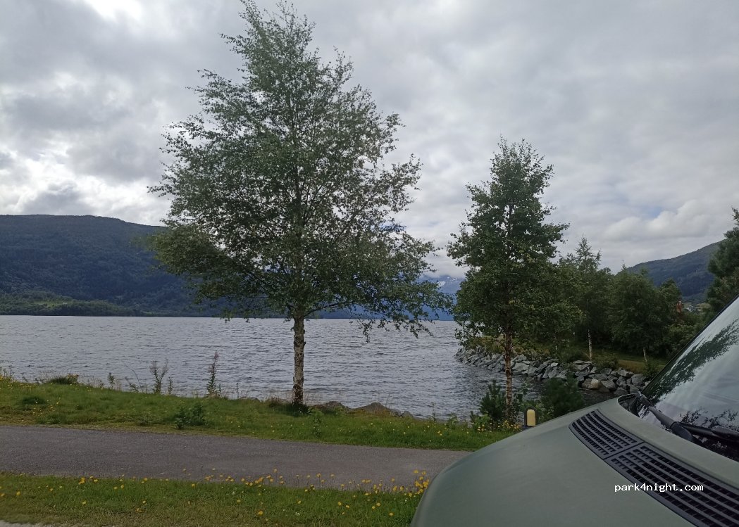 park4night - (6817) Naustdal - 2 Fjordavegen
