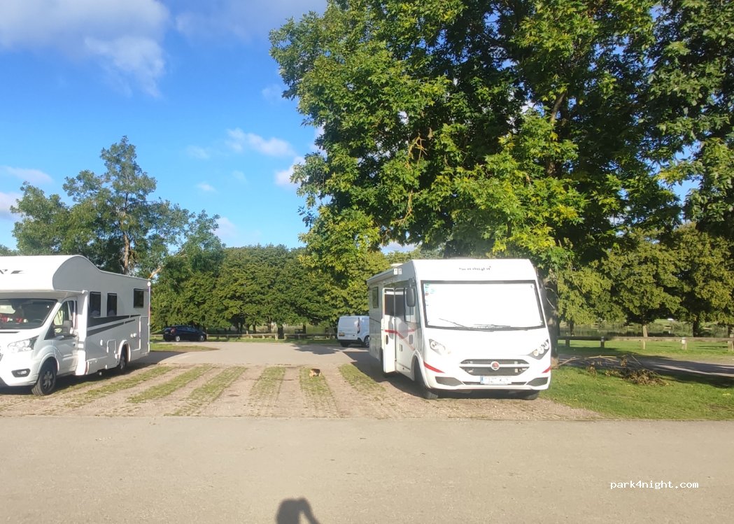 park4night - (SG2 8UY) Stevenage - Fairlands Valley Park