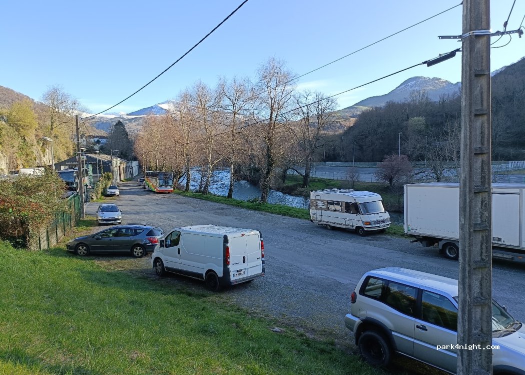park4night - (65100) Lourdes - 15 Boulevard du Gave