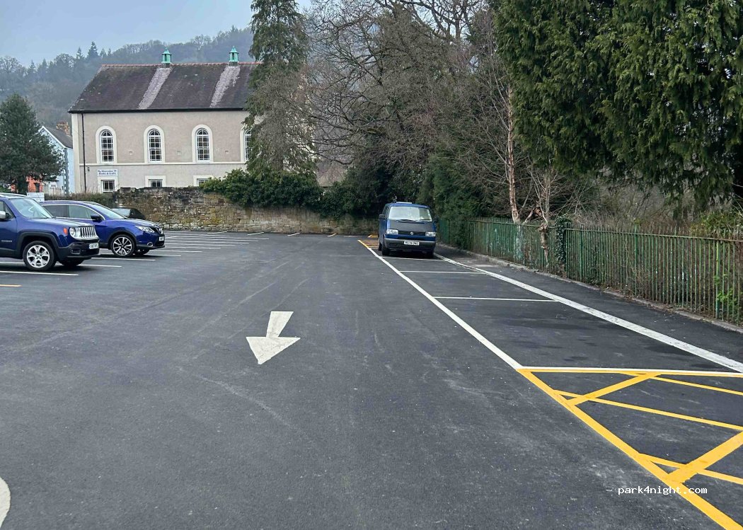 park4night - (LL20 8NB) Llangollen - 24 Berwyn Street