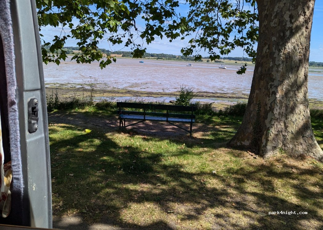 park4night - (CO11) Mistley - The Walls