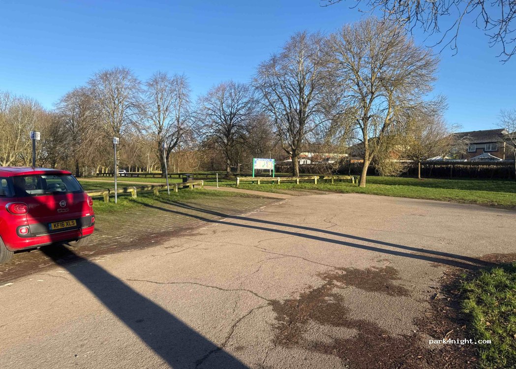 park4night - (SG2 8UY) Stevenage - Fairlands Valley Park
