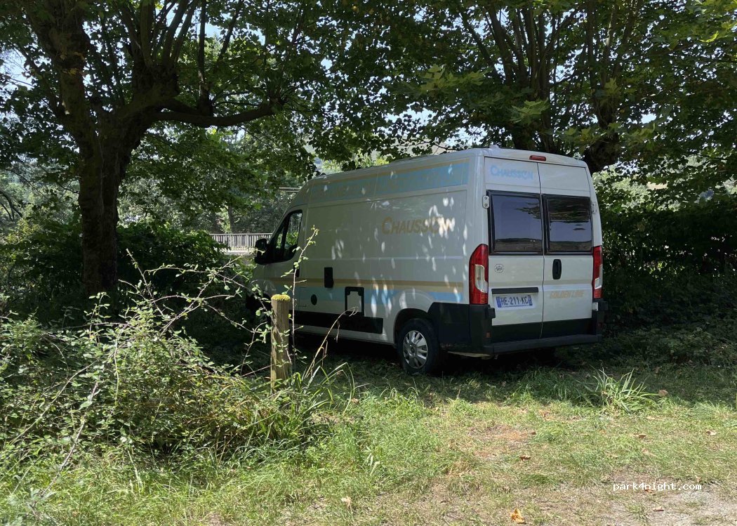 park4night - (64570) Féas - Chemin du Val Rosé