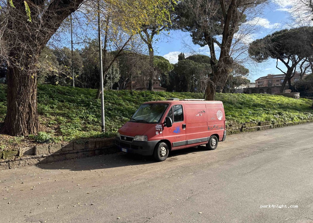 park4night - (00153) Rome - Via di Monte Testaccio