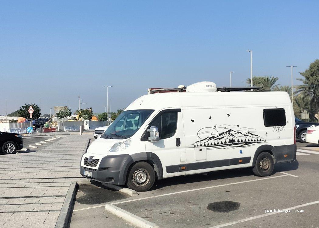 park4night - (2741) Abu Dhabi - Khalifa Al Mubarak Street