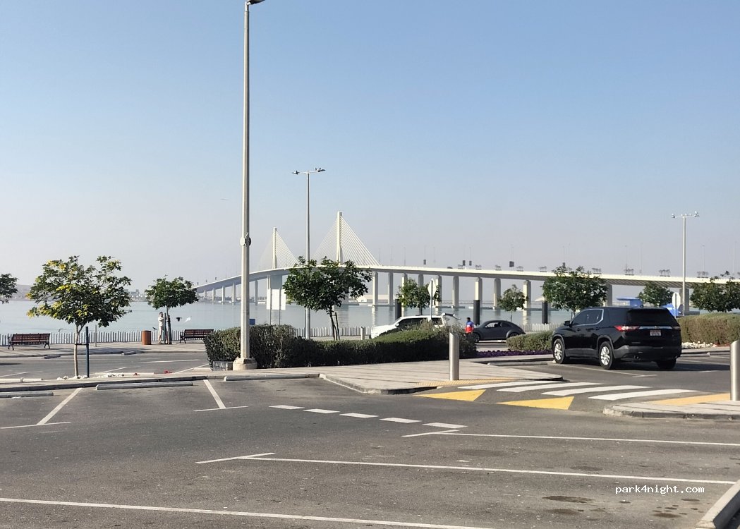 park4night - (2741) Abu Dhabi - Khalifa Al Mubarak Street