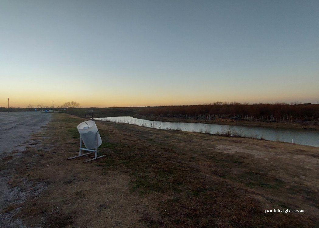 park4night - () - County Road 336