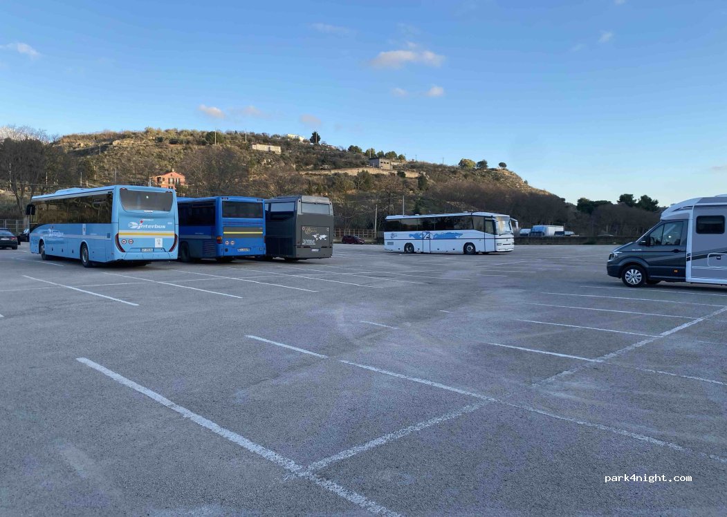 park4night - (94013) Leonforte - Viale delle Scienze